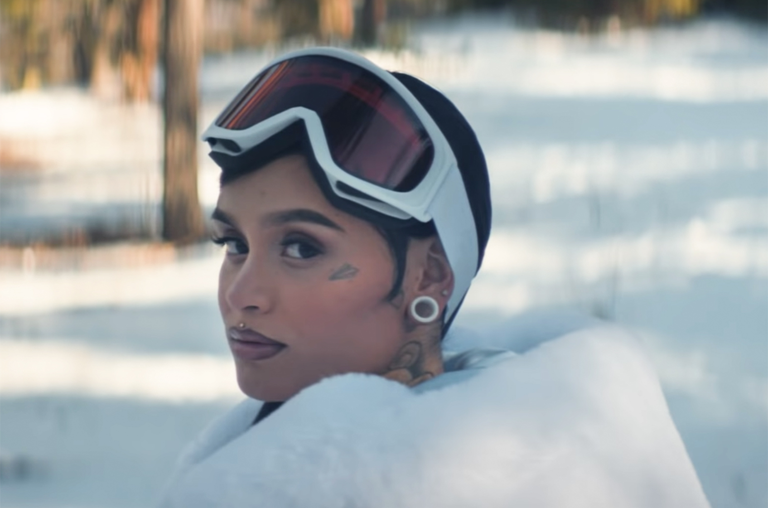 Kehlani ‘While We Wait’ Mixtape Review: An Ode To Love, New & Old - TUC